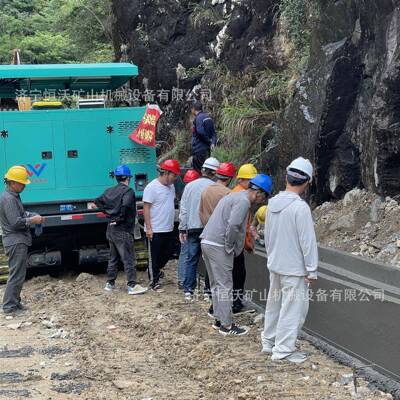 路肩石路缘石滑模机路沿石滑模成型机护坡滑膜机拦水带成型机