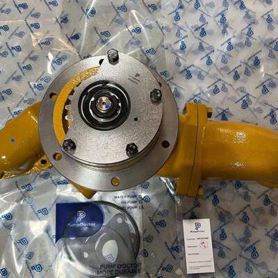 S6D155 D151发动机6124-61-100柴油水泵4S6D155-4B