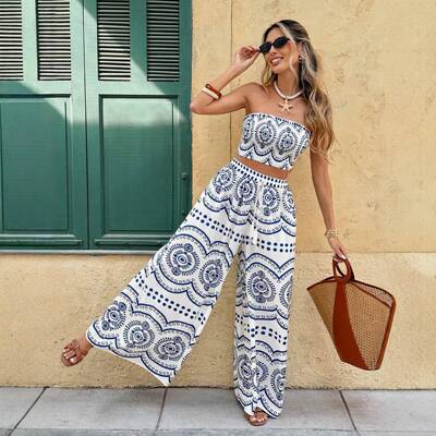 Women's Blue And White Plant Print Cropped Tube Top & Wide