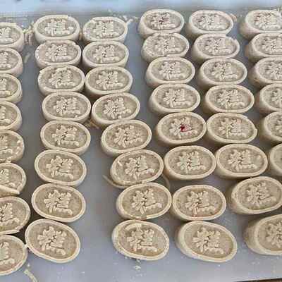 饼设备 炒米机ZXA饼 米饼压块机 米饼成型机 力厚薄可米压调