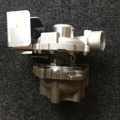 上汽大通2.5 796910-0004 GT17涡轮增压器