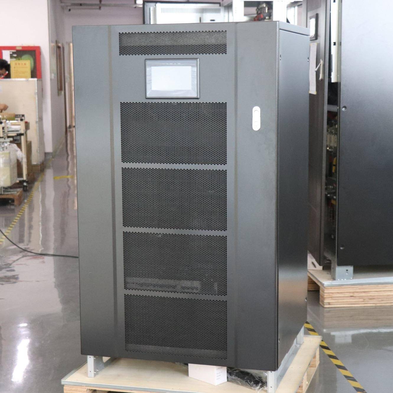 三相工频在线式UPS不间断电源50KW6080100KVA应急供电用