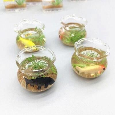XX9B Micro Glass Fish Pond Stylish Miniature Model