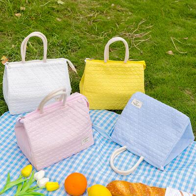 Large Capacity Insulated Cooler Bag for Outdoor Picnics, Tre