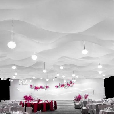 婚庆波浪吊顶布置道具婚礼舞台飘顶纱幔牛奶丝弹力布云顶布艺装饰