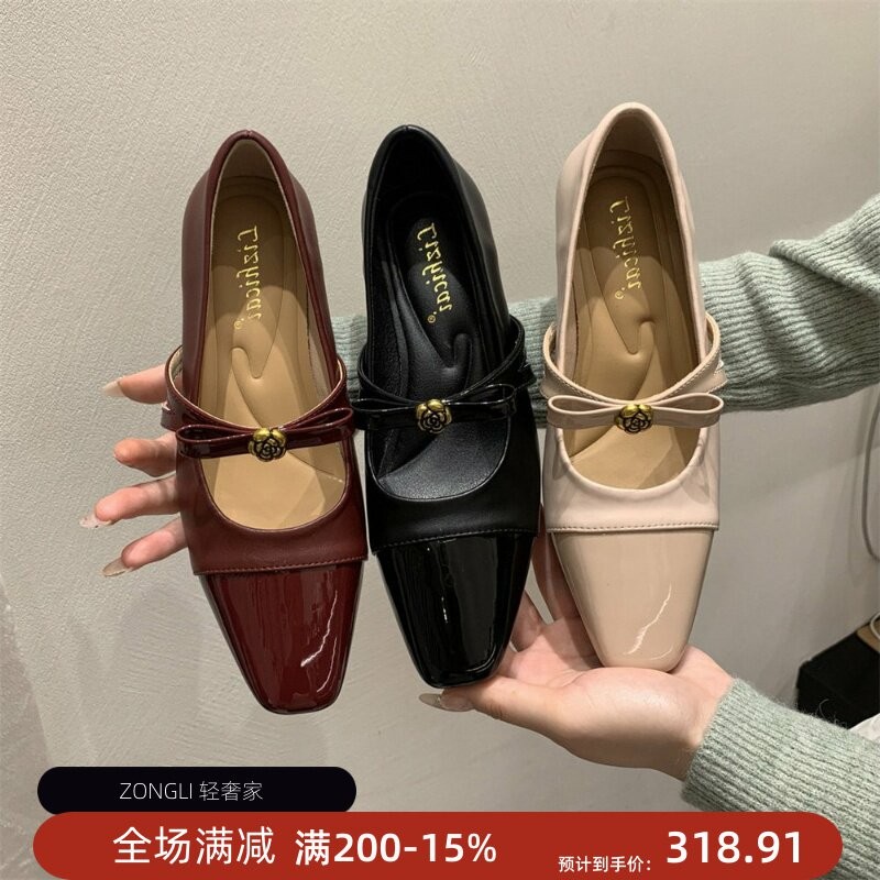 香港方头法式金属扣玛丽珍鞋女春季2026年新款气质复古内增高单鞋