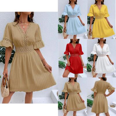 A women's solid color lace spliced flared sleeve fashion