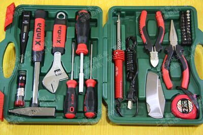 江苏省著名商标【鑫达工具】32PCS高档实用型电讯组合工具