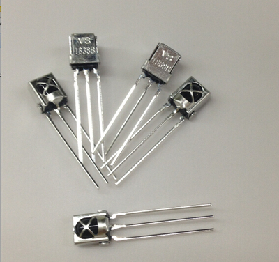 万能接收头 红外接收头VS1838B HX1838 通用一体红外接收管