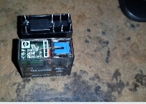 散新货2987888-24V   16A/250V