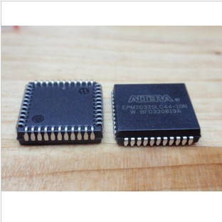 EPM7032SLC44-10N PLCC44 现货  可编程逻辑器件芯片