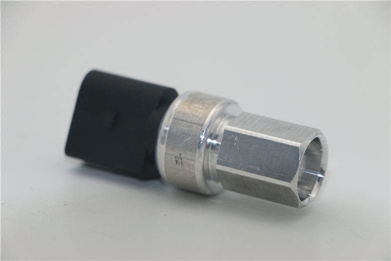 新帕萨特途观途安晶锐明锐昊锐野帝波罗速腾迈腾CC空调压力开关