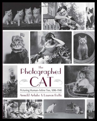 【预售】The Photographed Cat: Picturing Close Human-Felin