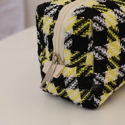 Black  Plaid Travel Cosmetic Lipstick Storage Bag Cute Girls