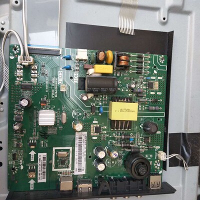 原装长虹LED32Z80主板TP.VST69D.PB728  JUC6.690.屏C320X16-E3-H