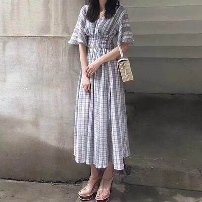 包邮2026春夏V领褶皱裙摆高腰松紧连衣裙