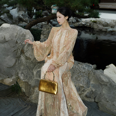 澄渔高定国风真丝珠片绣连衣裙