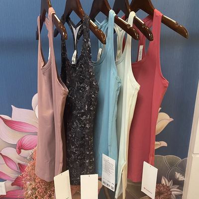 女士运动背心裸感面料