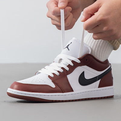 Nike耐克男AJ1休闲运动板鞋鞋