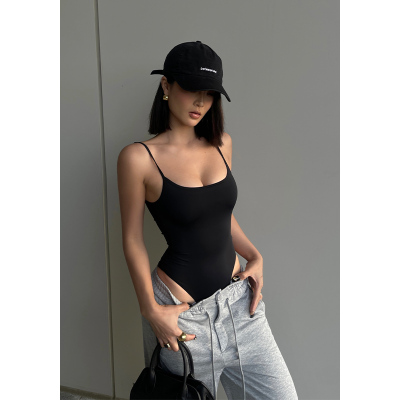 井也连体吊带性感小背心女