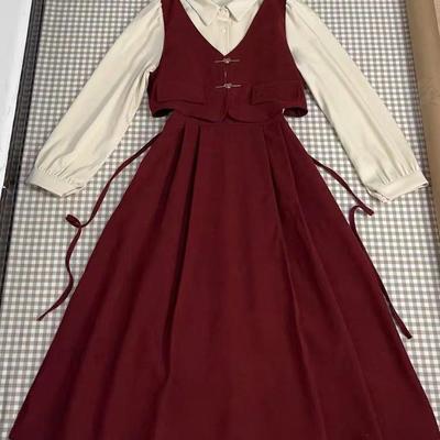 复古红色设计感小众假两件连衣裙