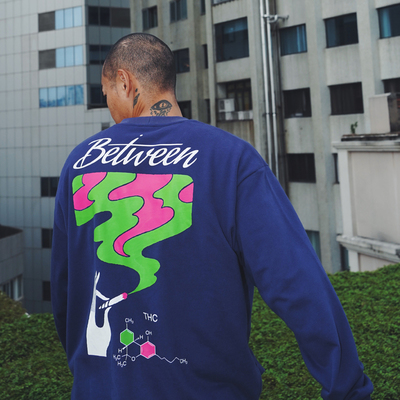 a.tBetween秋季印花卫衣