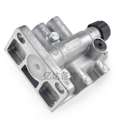 适用于24842/HM-E61018/02D008挖掘机发动机油水分离器座