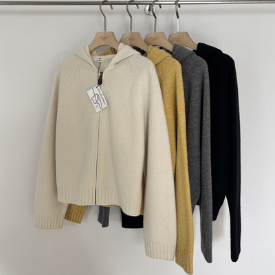 VERGAMOT舒适羊毛连帽拉链毛衣