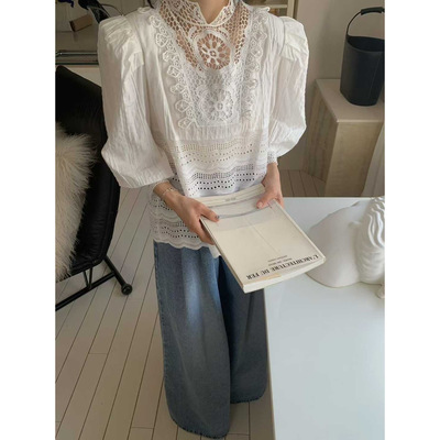 BYFLOW镂空蕾丝复古泡泡袖衬衫