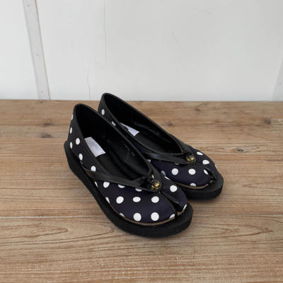 羊皮版~韩国复古小众厚底波点猪蹄分趾鞋女绸缎玛丽珍浅口单鞋女