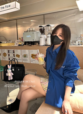 廓形造型感宽松衬衫两色