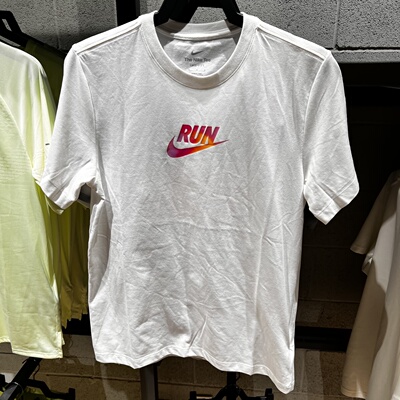 耐克男夏季圆领运动休闲短袖T恤