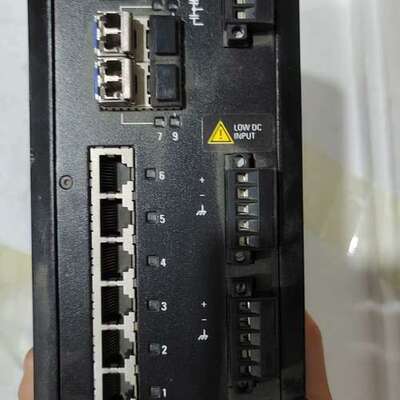 RUGGEDCOM RSG910C工业交换机，