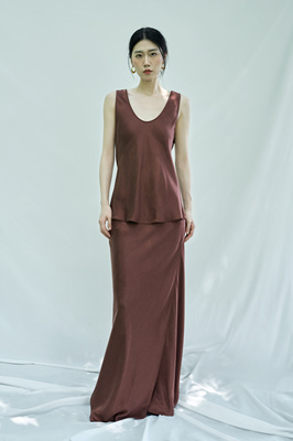 RR2024SS原创设计师品牌红咖色夏日新品极简百搭单品重磅铜氨背心