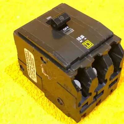 QOB310 Nuevo Square D Qob310 10 Amperios 3-polos Perno en Di