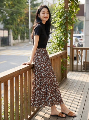 复古碎花咖色半身裙女垂感大摆a字长裙显瘦半裙小众褶皱花裙子夏