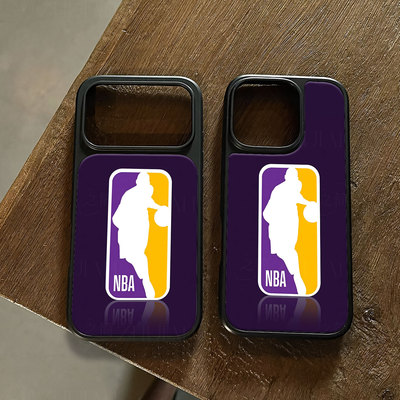 NBA篮球标手机壳大孔电镀黑框碳纤维二合一玻璃适用苹果17promax华为PURA70PROPLUS小米17PROMAX小米14PROMAT