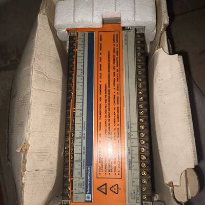 可维修TSXDMF242A扩展模块，库存件，实物拍的，成