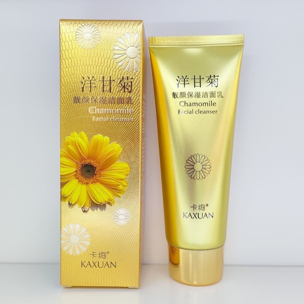 卡绚洋甘菊靓颜保湿洁面乳120ml保湿补水深层清洁收缩毛孔温和膏
