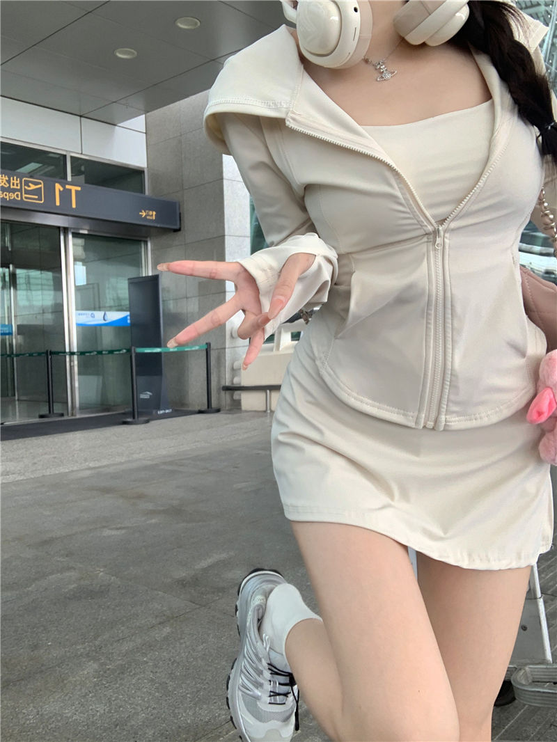休闲冰丝防晒衣女款夏薄款户外防紫外线防晒服修身紧身短外套上衣
