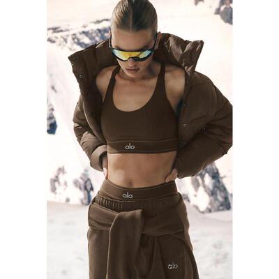 海外代购ALO YOGA女士运动文胸中强度支撑亲肤包裹高弹微哑光