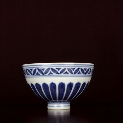 景德镇瓷器永乐青花鸡心杯