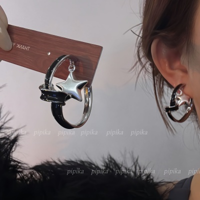 pipi原创设计黑色滴釉打结星星耳圈小众女感耳环耳饰甜酷夸张银针
