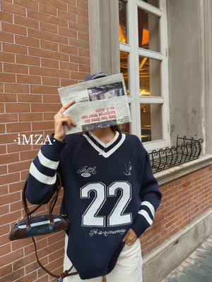 2024年新款imza美式复古V领棒球套头毛衣女慵懒风宽松针织衫