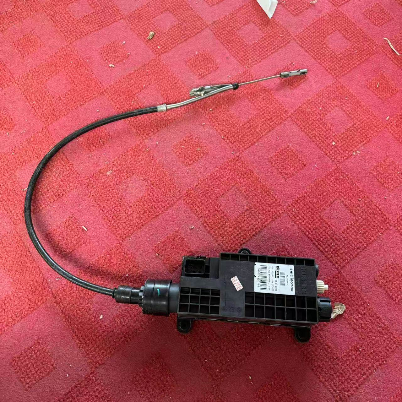 荣威RX5 名爵GS锐腾 电子手刹控制马达 驻车制动器 电子手刹模块