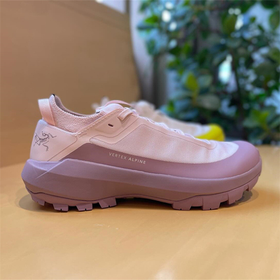 代购ARCTERYX Vertex Alpine始祖鸟玫瑰粉攀岩登山鞋女士徒步鞋