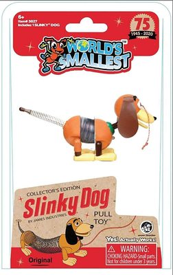 美国Worlds Smallest Slinky Dog