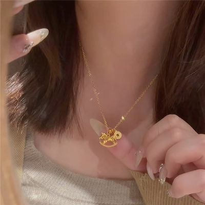 太闪碎碎冰摇摇马吊坠项链女