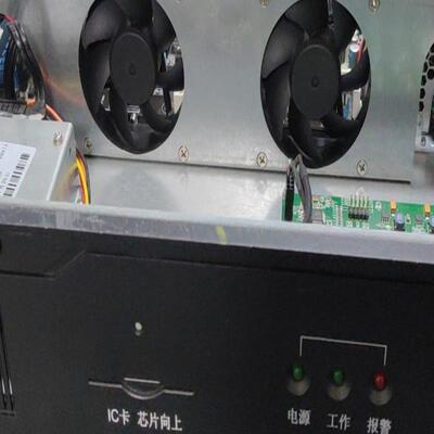 工控机型号srj1401e3-1231v3   16g内