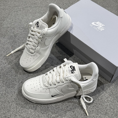 Nike耐克女子空军一号低帮板鞋